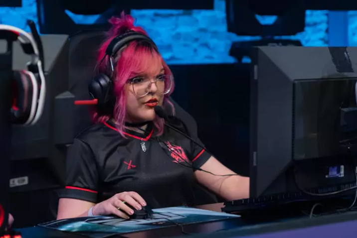 LoL: A carreira e a rotina de Mayumi e Yatsu na INTZ - Millenium