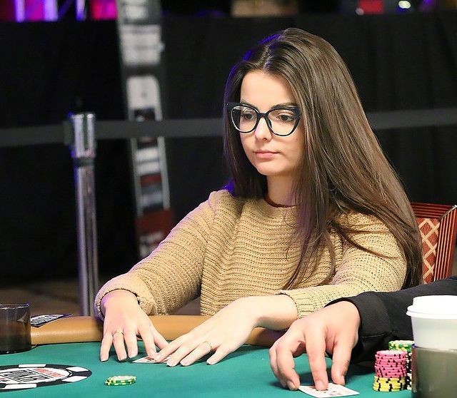 A história de xadrez, amor e poker de Rafa Moraes e Lali Tournier ...