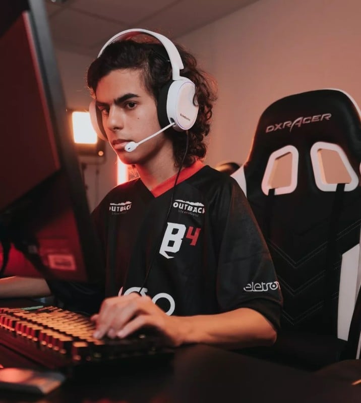 Pro player de Valorant se assume como transgênero e seu time reage de ...