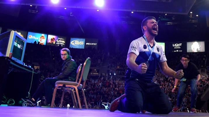 Hungrybox: "Smash Bros. Melee é um jogo que viverá para sempre" - Millenium