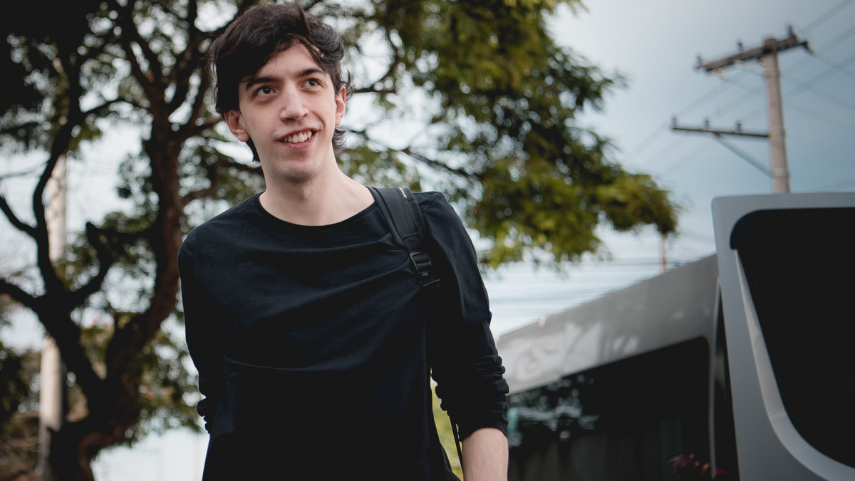 É de família: Inspirado pelo irmão no futebol, Loop seguiu carreira ...