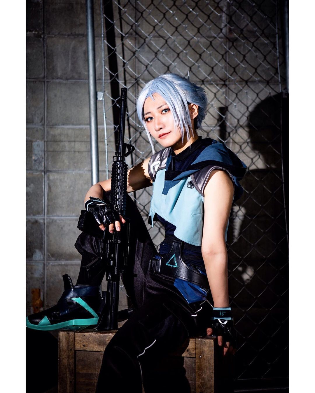 Valorant: Esta cosplayer de Jett está pronta para usar Tormenta de Aço ...